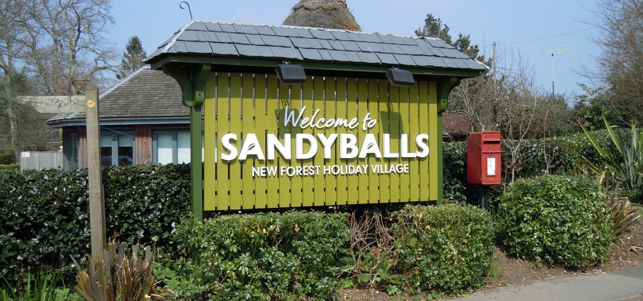 Sandy Balls! - Top Tourist